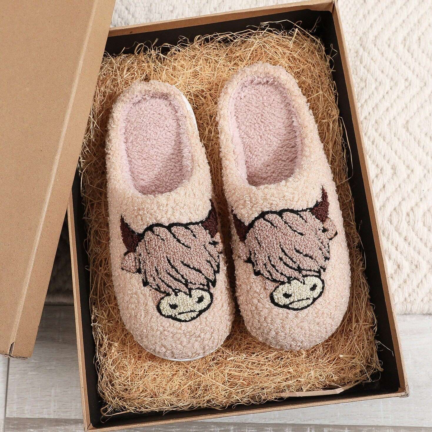 新款动物刺绣棉拖鞋男女居家宠物狗冬高地牛保暖室内毛拖