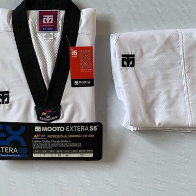 MOOTO 跆拳道服