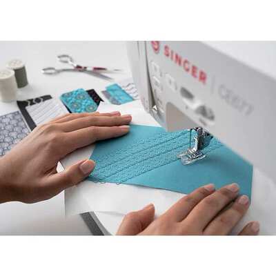 SINGER胜家CE677家用缝纫机大功率台式小型工业吃厚锁边缝纫机