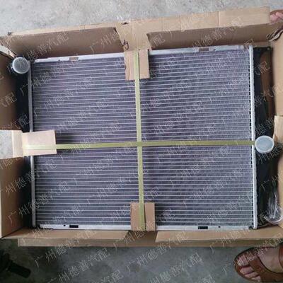 适用宝马318I320I325I328330I335LI水箱冷却水箱7559273