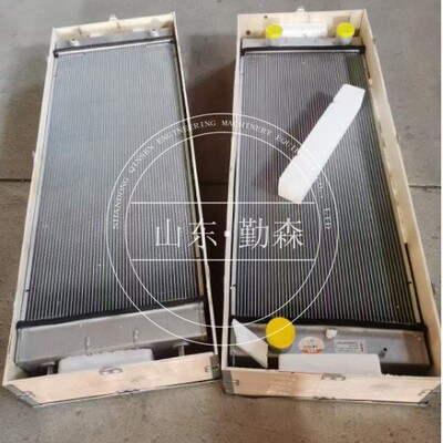 装载机配件 WA470-6水箱   421-03-44030  水箱 421-03-04110