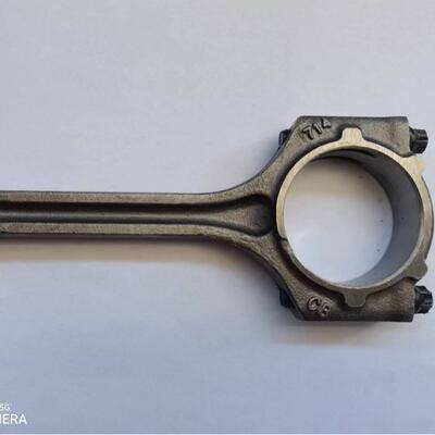 23510-04040连杆23510-04050连杆悦纳1.4