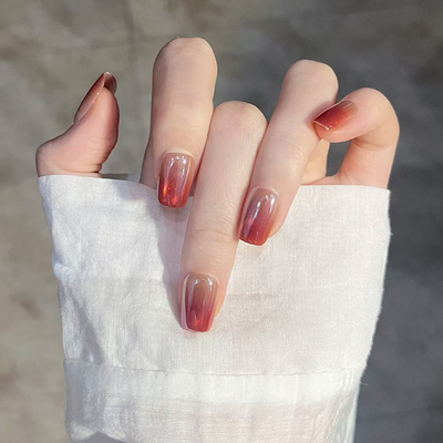 手工穿戴甲短款渐变色高级感美甲