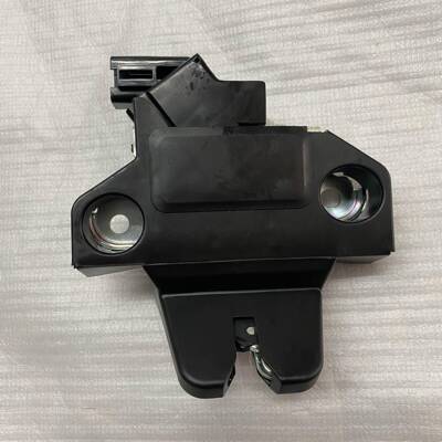 适用丰田卡罗拉后备箱锁尾门锁机64610-02110