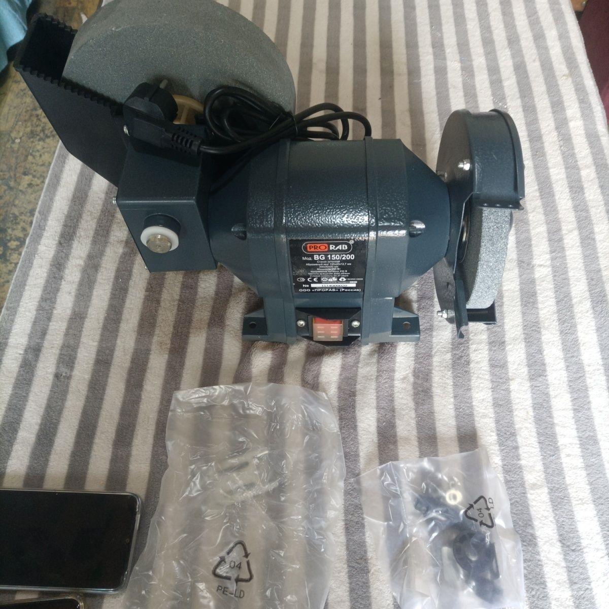 小型台式砂轮砂轮机家用沙轮磨刀机工业电动抛光机打磨机