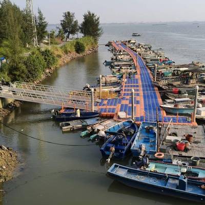 厂直销水上平W-247台摩托快艇游艇跑水上超停靠泊位家艇海上冲浪