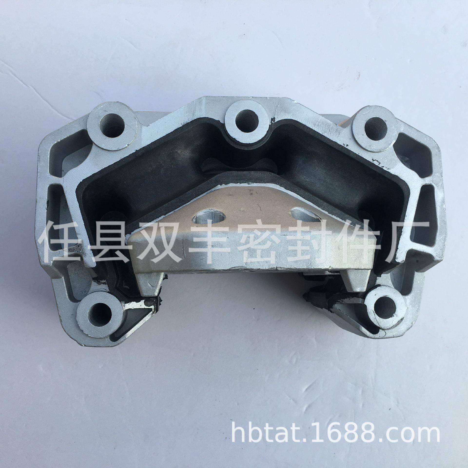 源头厂销售欧OEM13717系家卡机发动支架,发动机机脚垫OE;137车172