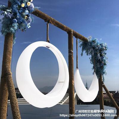 UFB网红夜秋内千户外庭院室外吊椅光摇椅多人儿童打卡发光月亮秋
