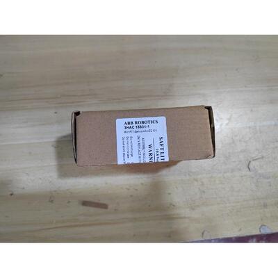 ER17330V/3.6V MR-BAT PLC 3HAC044075-001/01 7.2V