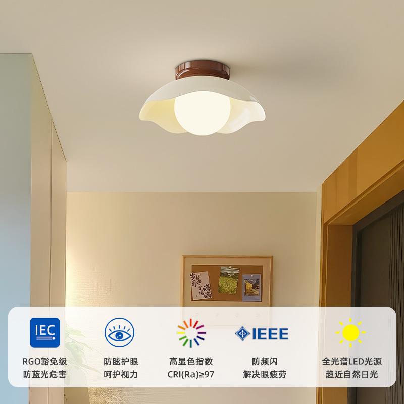 北欧餐厅吊灯胡桃木实木新中式现代简约客厅卧室木艺灯吧台茶室灯