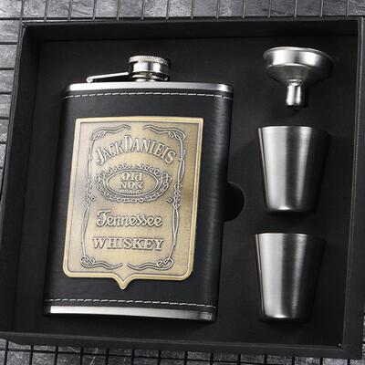 Stainless Steel Portable Bottle Pocket Flask cup funnel set