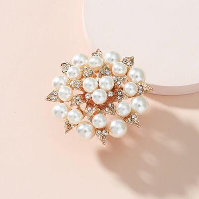 Elegant+HighEnd+Exaggerated+Diamond+Pearl+Flower+RingCreativ