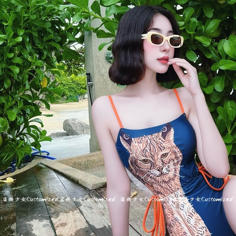 泰式复古野性猫咪辣妹性感连体三角泳衣女高级感显瘦海岛度假泳装