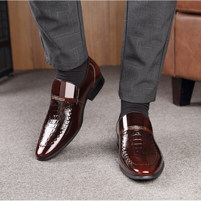 Men Leather Shoes Patent Leather Business Shoes Pointed Toe