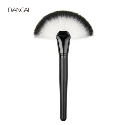 1pcs Large Fan Makeup Brushes Facial Powder Foundation Blush