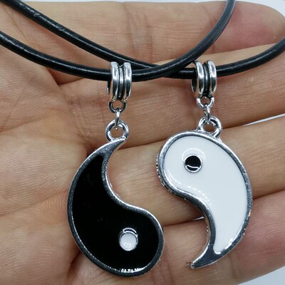 Couples Paired Pendants Necklace For Couples BFF Tai Chi Yin