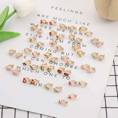 Fashion Love Little Daisy 24 Pair Ear Clip Set Popular Anima
