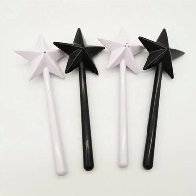 Portable Salt Pepper Shakers  Refillable Magical Star Wand S