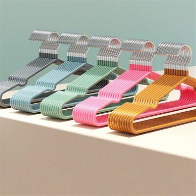 Clothes Hanger Hanger With Grooves For Airing Children