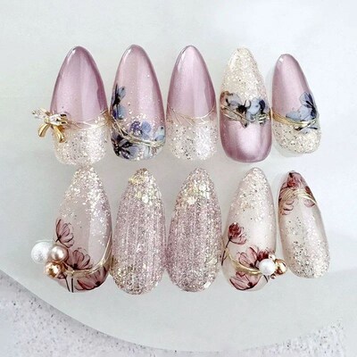 24Pcs Butterfly Designs Medium Almond Nail Tip Artificial Di