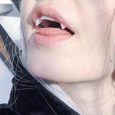 Halloween vampire zombie fake teeth万圣节吸血鬼僵尸假牙齿