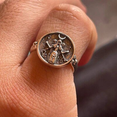 Greek Mythology Hecate Ring Vintage Knuckle Finger Ring for