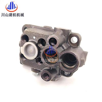 挖掘机配件适用洋马发动机4TNV984TNV94柴油泵泵头129935-51741