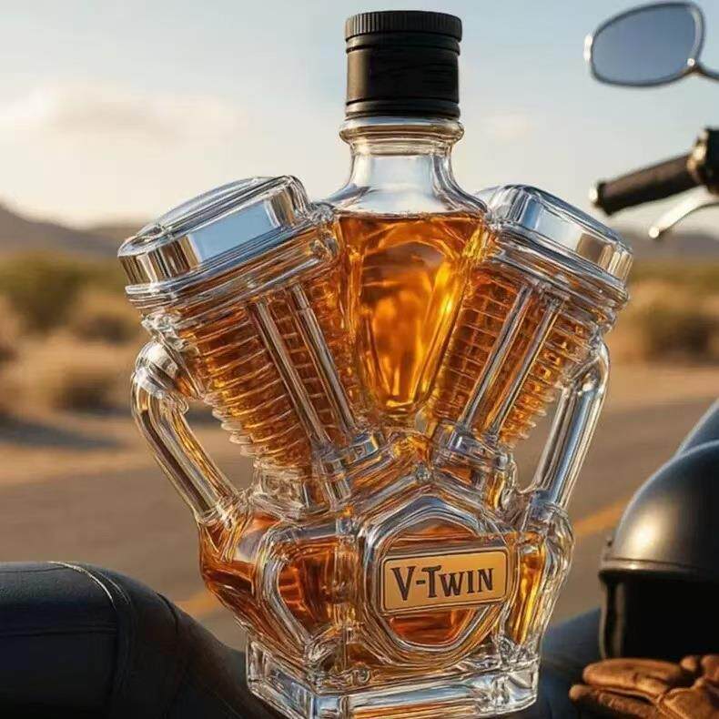 Whiskey Bottle V8发动机威士忌酒瓶复古主题玻璃瓶酒瓶