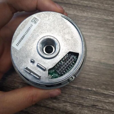 长春电梯编码器EI53C9.25-2y048-SA5N2T新电机拆的9成新1387