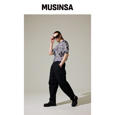 GREEDILOUS 黑色三叶草印花短袖 MUSINSA韩国官网直邮进口