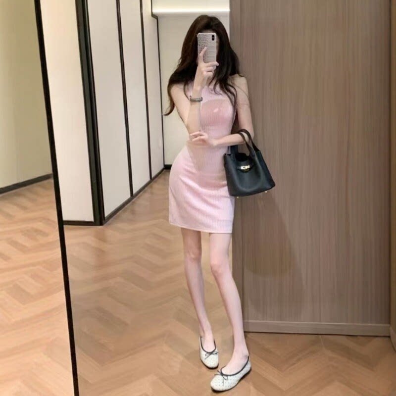 法式连衣裙女2026夏气质小香风高级感休闲百搭显瘦无袖包臀短裙子