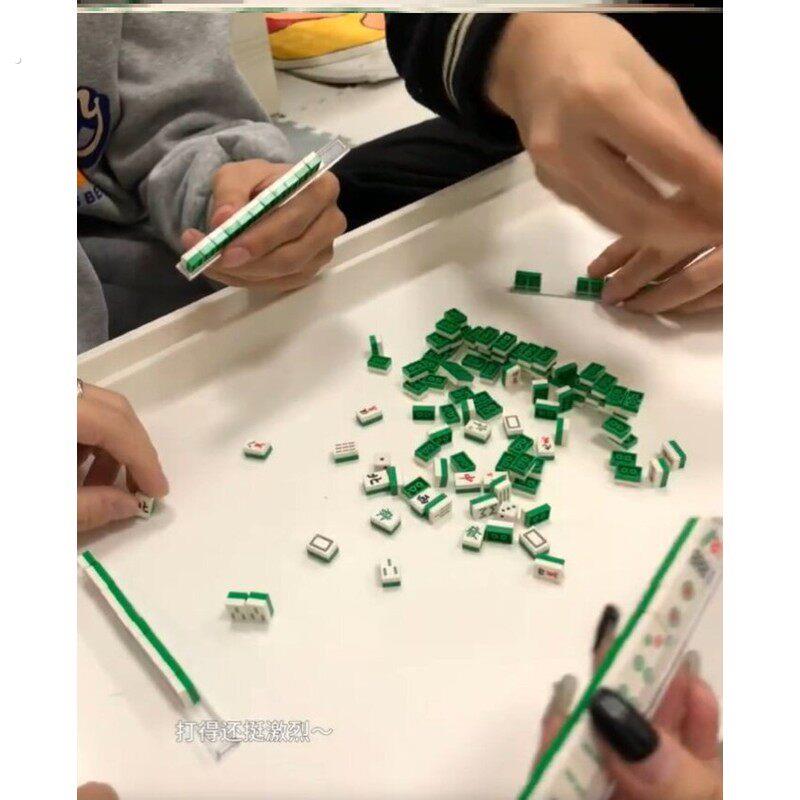 简装积木式迷你麻将便携式手搓麻雀牌宿舍旅行皆适用