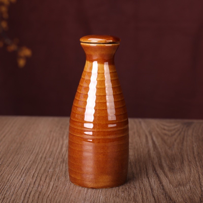 老式二两小酒壶陶瓷酒瓶家用仿古分酒器白清酒具传统烧酒白酒杯
