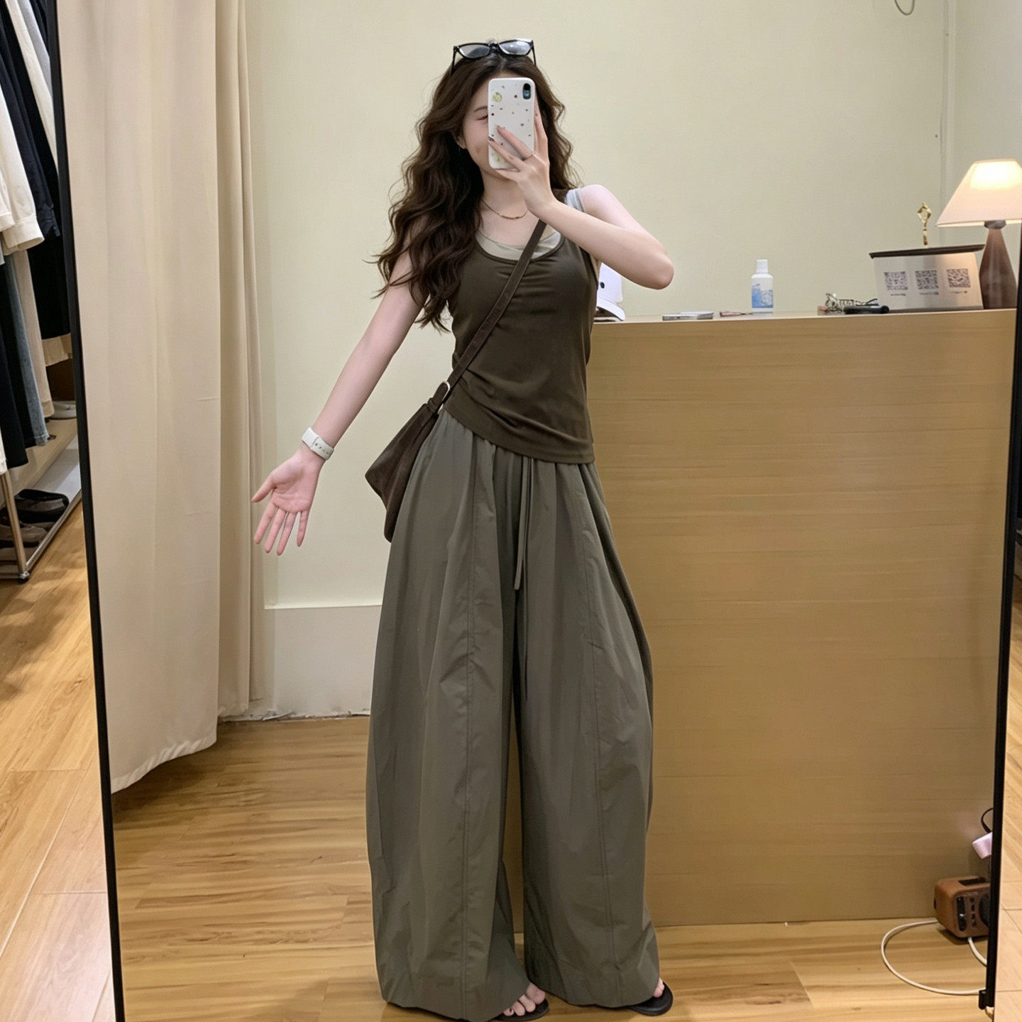 巨好看ootd穿搭一整套2026新款假两件吊带背心女夏季阔腿裤子套装