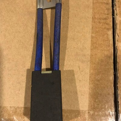 EG367J进口电机石墨电刷20X25X44mm 进口直流马达碳刷20*25*44