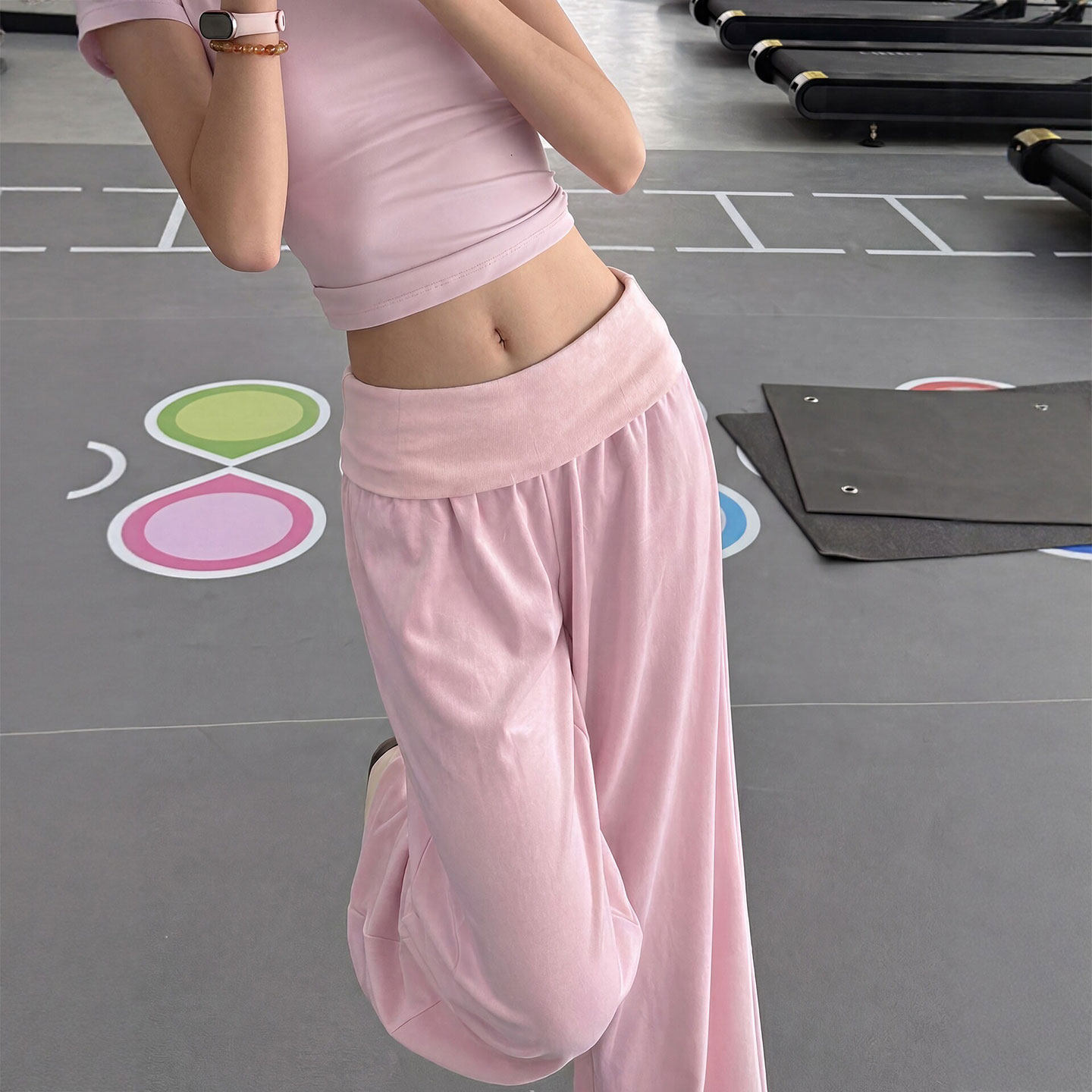 粉色翻腰阔腿裤女2026新款夏季超好看小个子宽松直筒瑜伽健身裤子