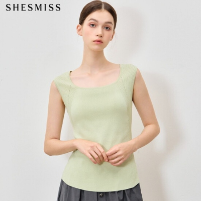 SHESMISS 方领无袖针织上衣 (税前价格：118000韩元)