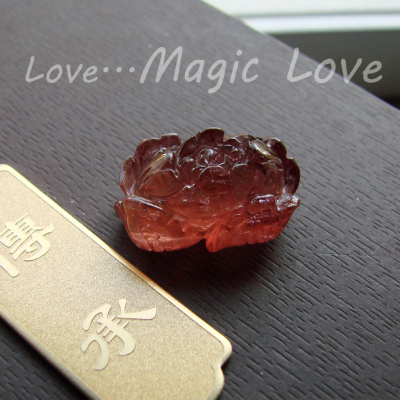 【Magic Love】天然老料火焰橙色碧玺雕刻牡丹花戒面配件◎4.37克