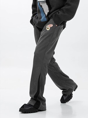 灰色刺绣中性微喇叭裤