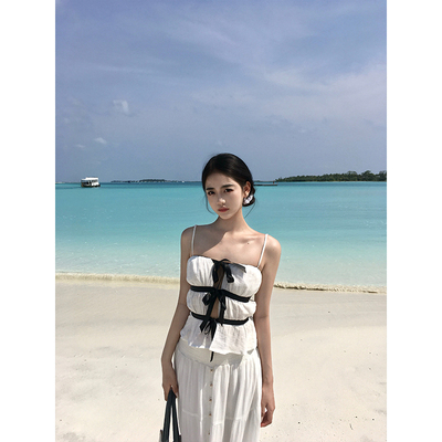 GYOKUU 【捕梦少女】2025ss  白色拼黑色系带款吊带上衣