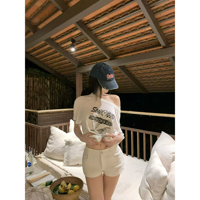 GYOKUU 2025ss 白色百搭弹力修身短裤