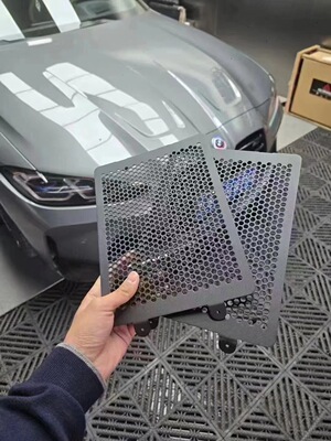 适用于宝马G87 G80 G82 M2 M3 M4前轮内衬改装升级铝合金网 防蹭