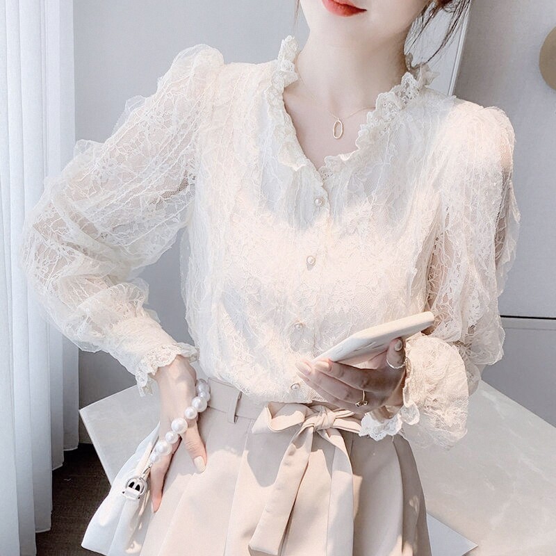 法式小众春秋上衣女内搭设计感甜美温柔风蕾丝衫仙女长袖雪纺衬衣