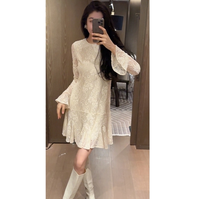 N.COU妮蔻26春新款优雅气质蕾丝刺绣修身显瘦打底内搭圆领连衣裙
