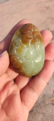 新疆和田玉且末糖青白玉财神蝙蝠吊坠挂件小把件油润男女招财进宝