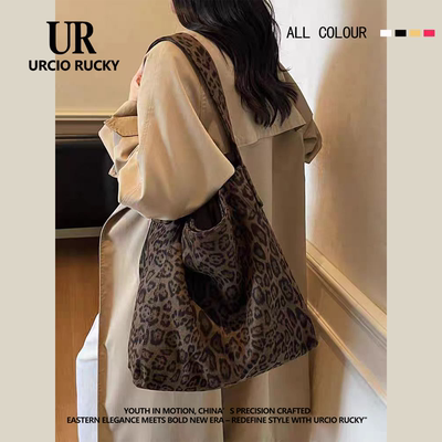UR包包女2025秋冬新款豹纹帆布大容量单肩包上课通勤慵懒风托特包