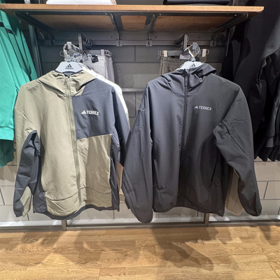 阿迪达斯男加绒外套冲锋衣