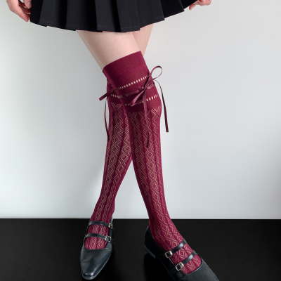 酒红色过膝袜女春秋复古辣妹风高筒袜绑带蝴蝶结镂空菱形格长筒袜