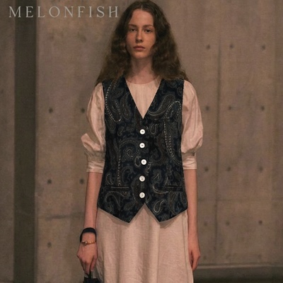 百搭显瘦佩斯利腰果花复古马甲