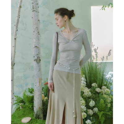 3.02 【新品】“轻欲‘法式V领扭结柔糯莱赛尔羊毛T恤女2色